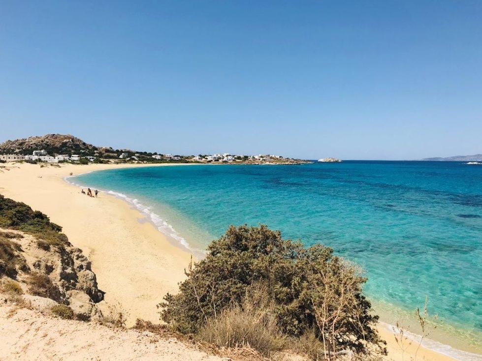 Νάξος: Απ' την Πορτάρα στην Ιταλίδα ένα πετάλι δρόμος - Lady On A Bike